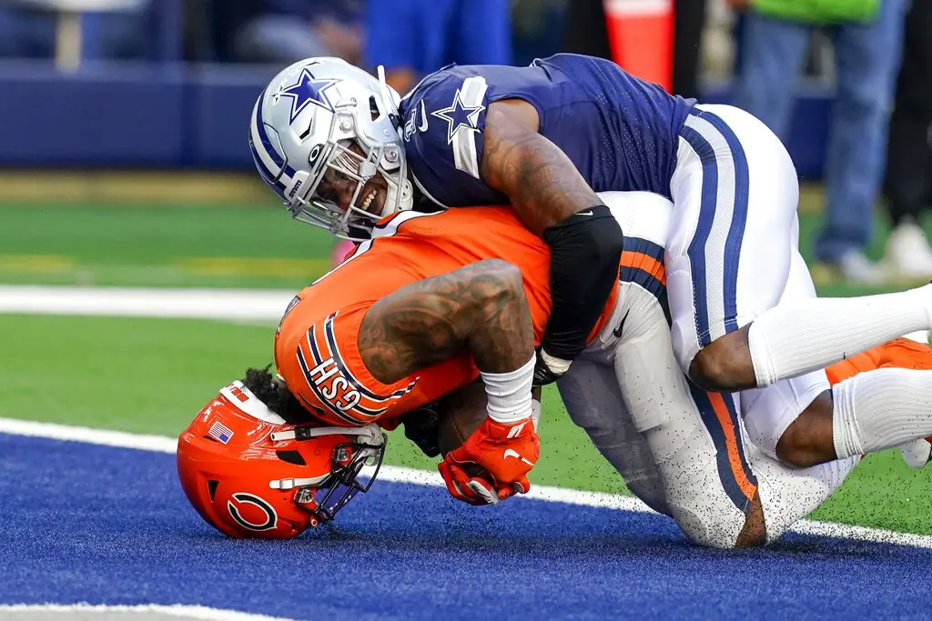 Watch: Justin Fields Connects With N'Keal Harry for Bears Touchdown ...