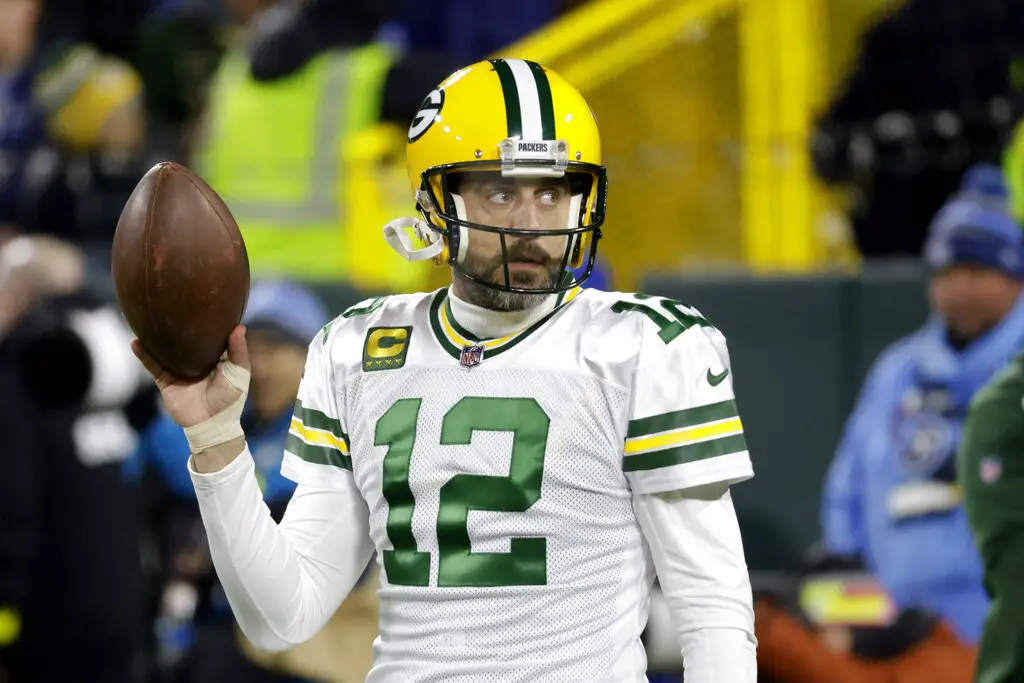 Packers QB Aaron Rodgers Has Become Quite the Diva This Year - Bears ...