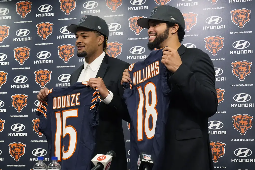 Rome Odunze-Caleb Williams Connection Drawing Rave Reviews from Bears ...